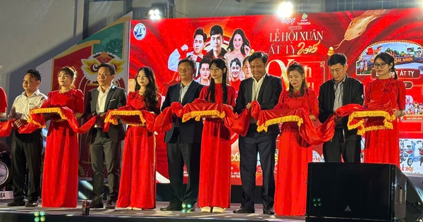 Phố đêm Sông Lại - Hoài Nhơn chính thức khai trương, hứa hẹn trở thành ...