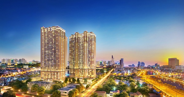 The Grand Manhattan: A Symbol of Prosperity and Splendour